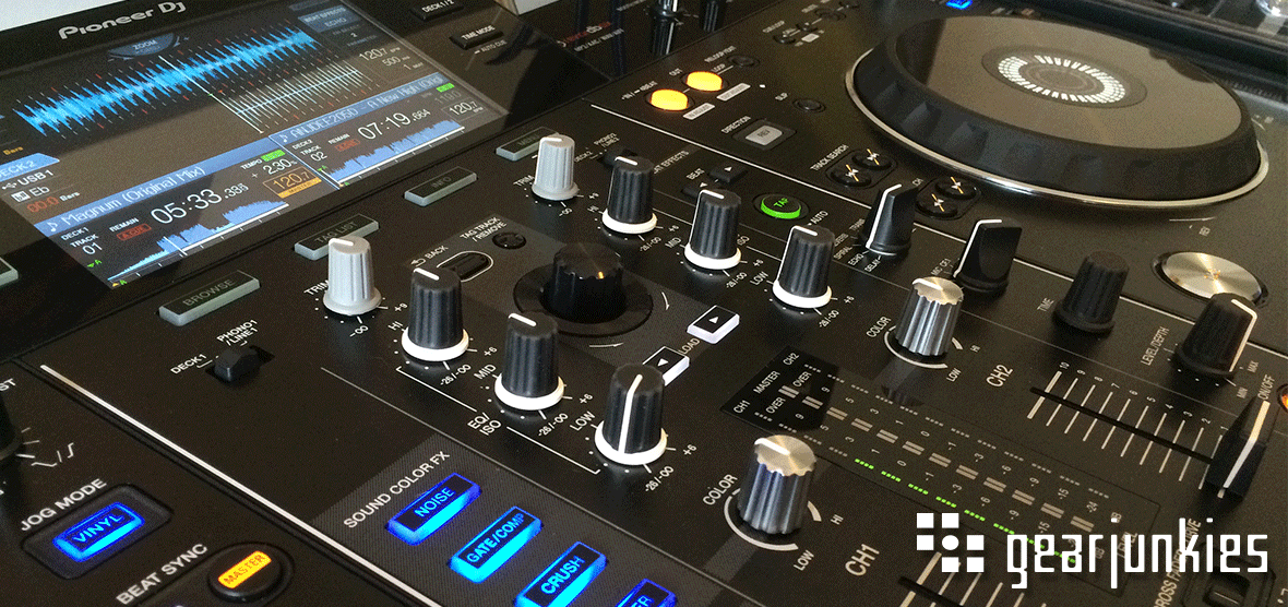Pioneer XDJ-RX all-in-one DJ systeem - Gearjunkies Review - Gearjunkies ...
