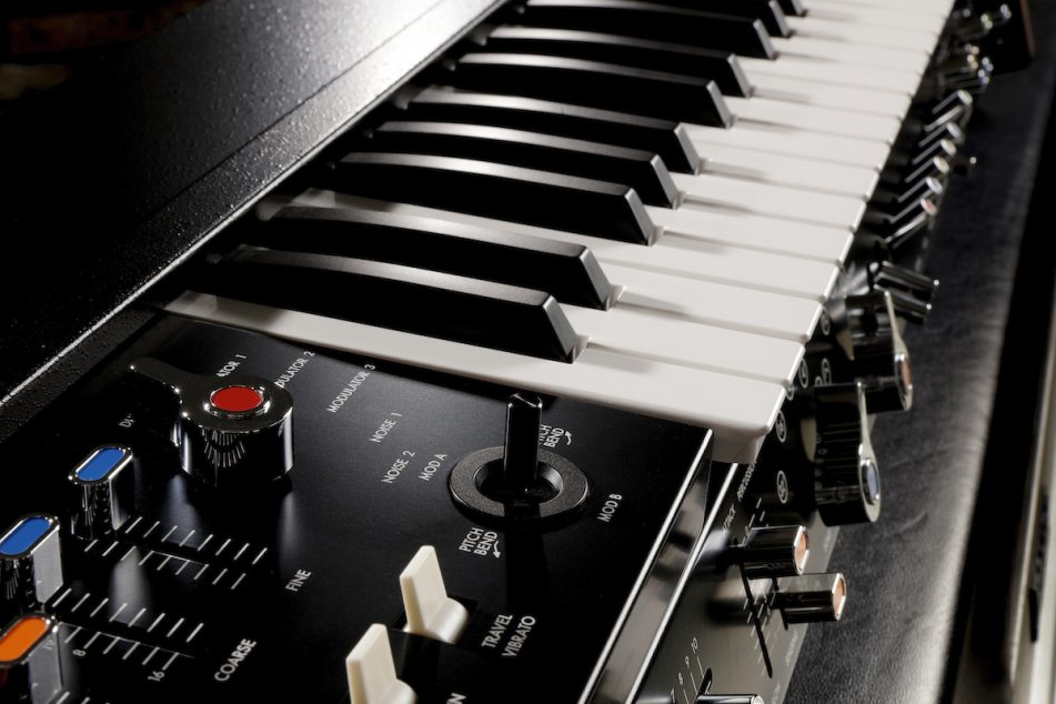 KORG announces 700S Synthesizer - Gearjunkies - Music tech news ...